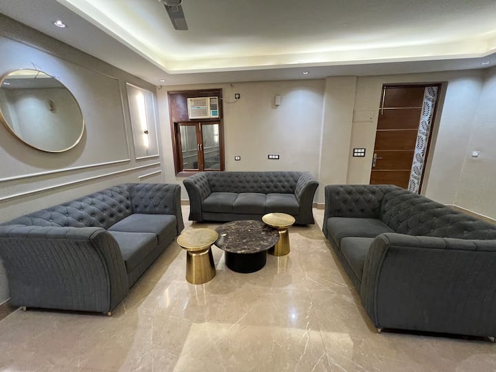 The Velvet Truffle | Luxury 3bhk | Pvt. Theatre - New Delhi