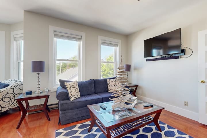 Downtown 2br Bayview 3rd-floor | - Boothbay, ME