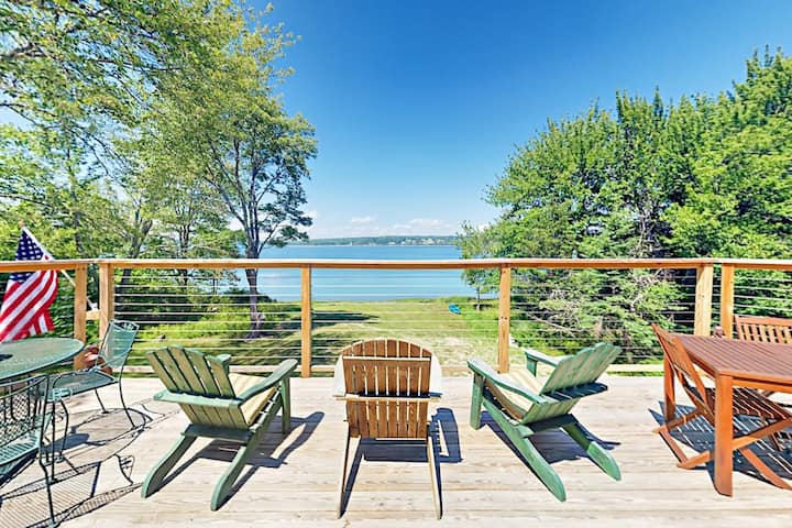 Renovated 3br Waterfront Cottage With Deck - 阿科底亞國家公園