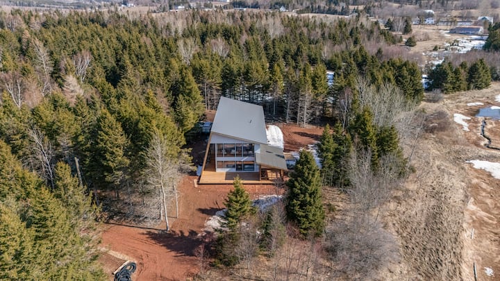 Beach Access | Hot Tub | Meadow's Edge In Bonshaw - Prince Edward Island