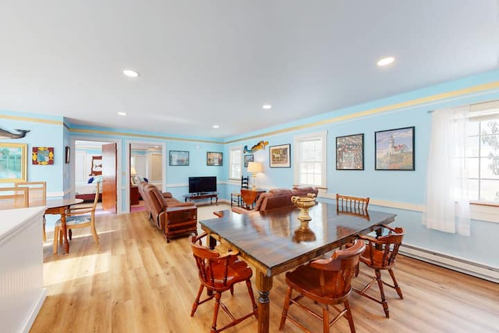 Spacious 5br | Deck | Yard | Fast Wifi - Boothbay Harbor, ME