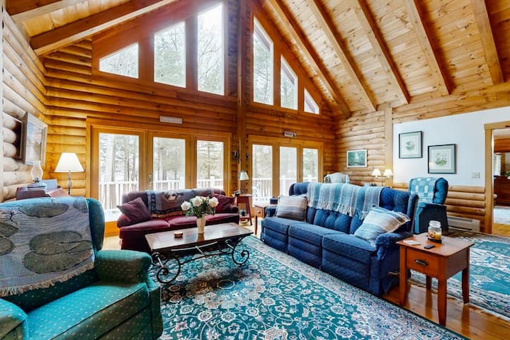 Lakefront 3br On 37 Acres With Dock, Kayaks, Canoe - Damariscotta, ME