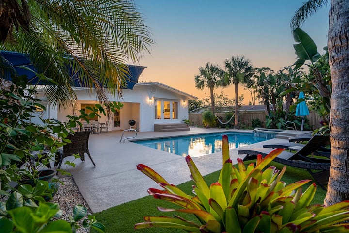 High Style Near The Beach, Heated Pool & Hot Tub - St. Augustine Beach, FL