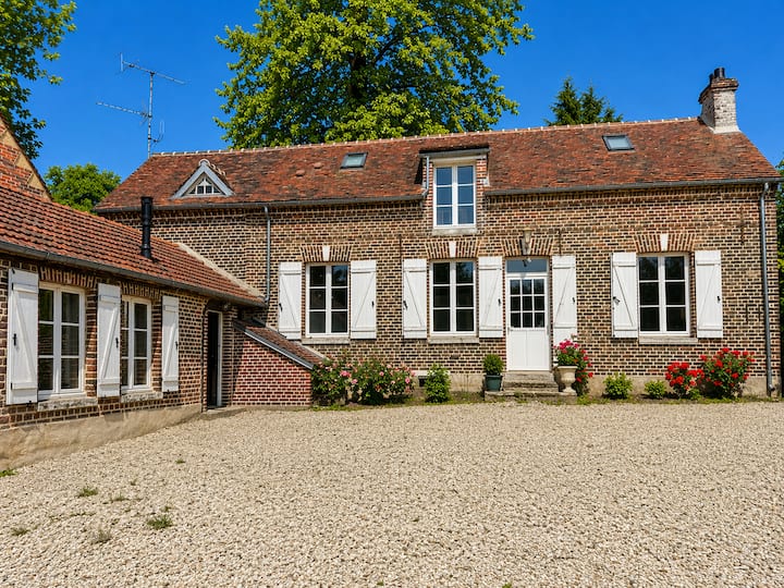 Maison De Campagne à Une Heure De Paris - Méru