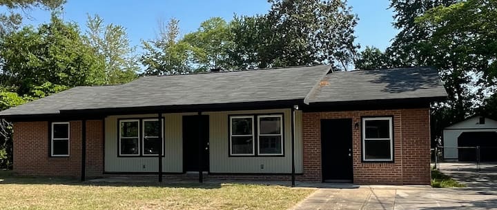 Charming Home In Sumter - Sumter, SC