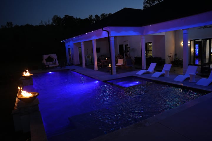 Private Waterfront Estate | Signature Chateau - Gainesville, GA