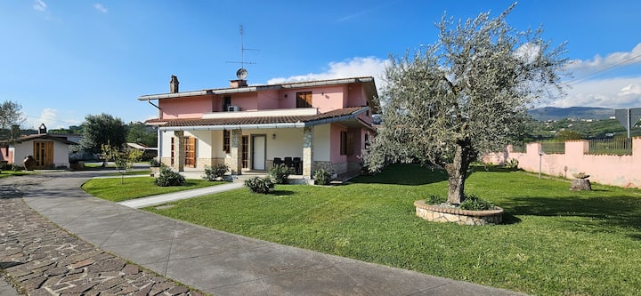 Intera Villa Indipendente Con 20 Posti Letto - Anagni
