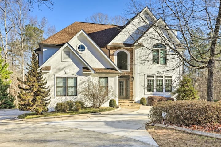 Peachtree City Lower Level Unit Near Lake Kedron - Peachtree City, GA