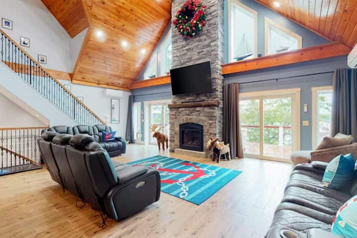 Luxurious, Oceanfront, Dog-friendly 3br - Boothbay, ME