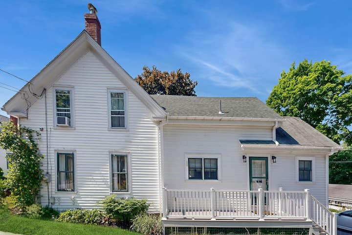 Beautiful 3br Soundview | Deck | W/d - Damariscotta, ME