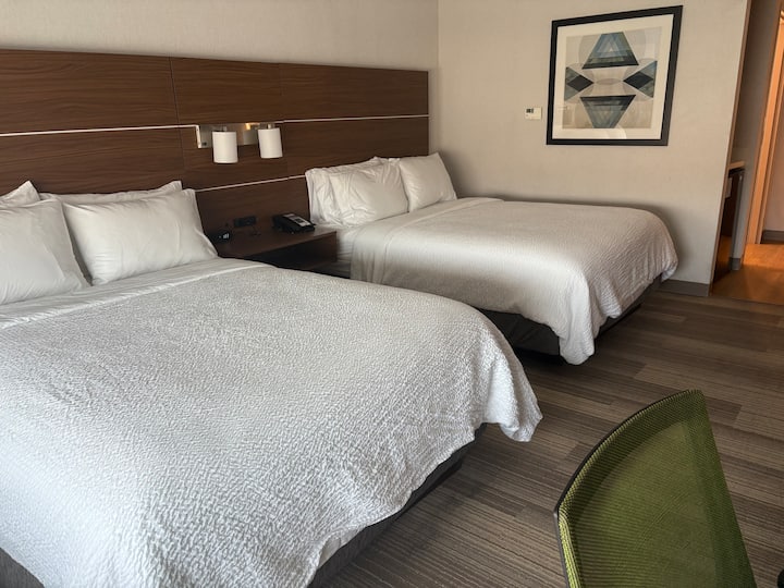 3 Separate Hotel Rooms W/ Parking & Breakfast - Temecula, CA