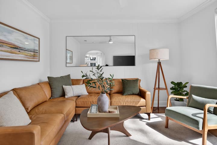 Modern 10th St Retreat: Downtown & Hyde Park - Boise, ID