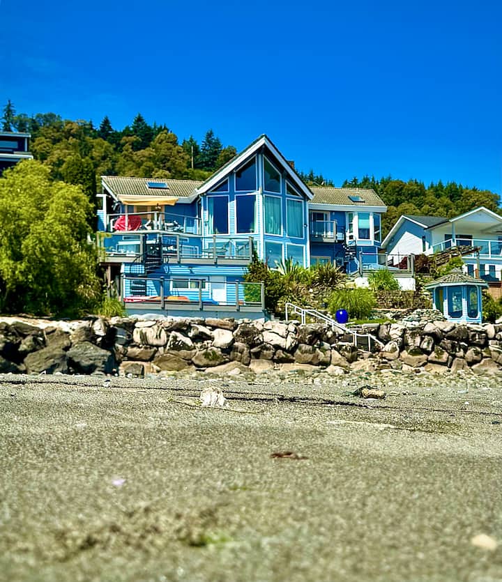 Waterfront Seal Cove Retreat -Vashon Kayaks & Pool - Saltwater State Park, Des Moines