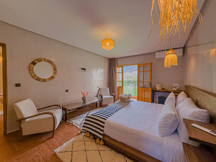 Targa Imoula Luxe: Atlas Mountains Imlil - Imlil