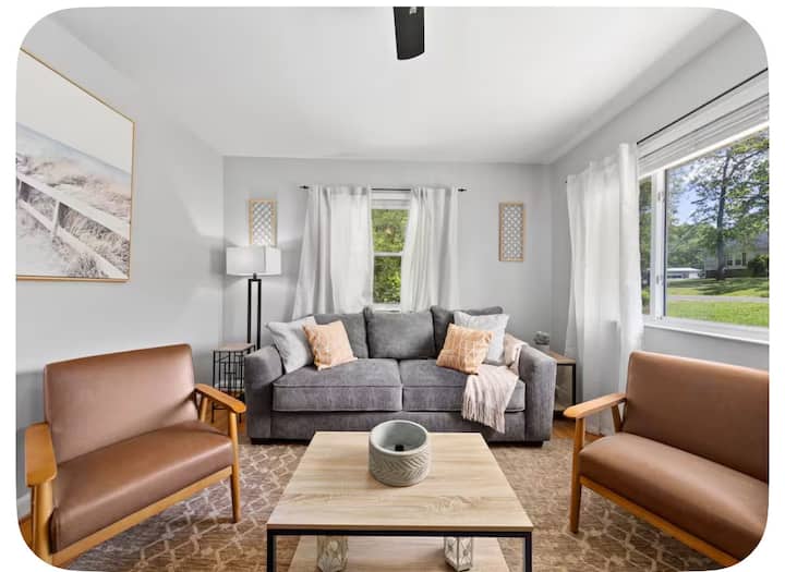 Outstanding Mt. Holly Bungalow - Belmont, NC