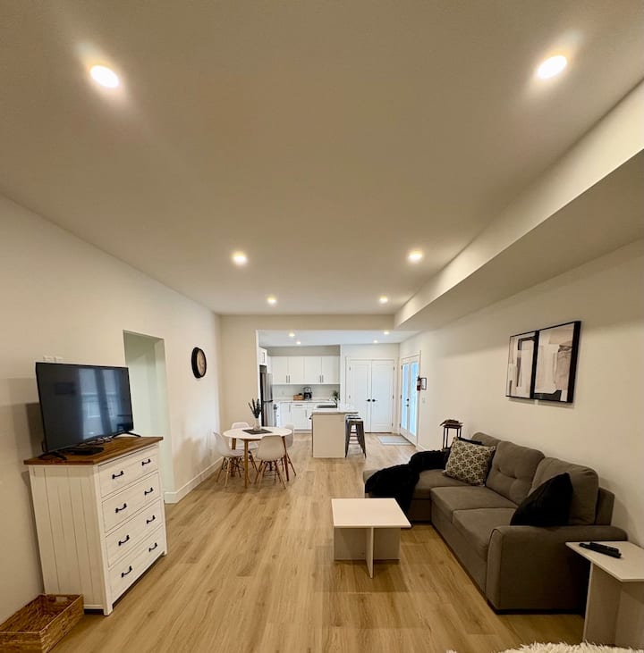 2 Bedroom Guest Suite In Kelowna - Kelowna