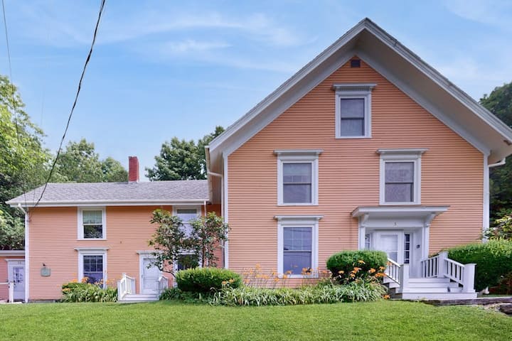 2br | 1st-floor | Walk To Water | Harbor View - Rockland, ME