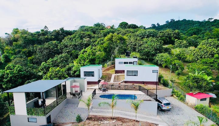 Glamping Montevista: Naturaleza, Piscina Y Jacuzzi - Anapoima
