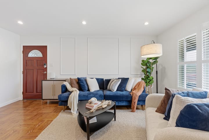 5br Daly City Home Near Westlake, Serramonte, Sf - Pacifica, CA