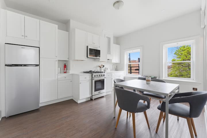 Modern Top Floor Gem | 2026 Reno | Near Grove Path - Jersey City, NJ