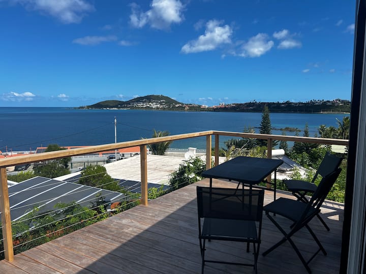 Charmant Petit Cocon En Front De Mer - Nouméa