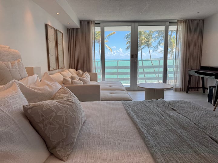 Beachfront Studio W/ Pool & Ocean View - Fajardo