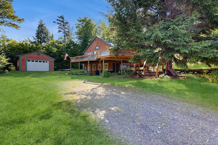 3br Scenic Retreat W/ Spacious Deck & Lake Views - Greenville, ME