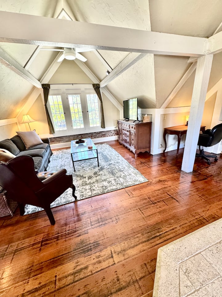 Private Guesthouse In Pasadena Near Rose Bowl - Pasadena, CA