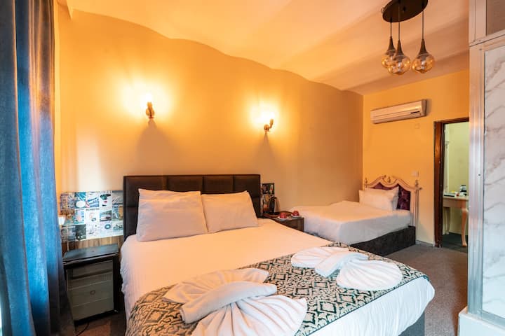 Galata Triple Room 402 - Istanbul