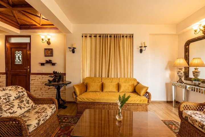 Lake View 2bhk Close To Mall Road L Lake Haze - Nainital