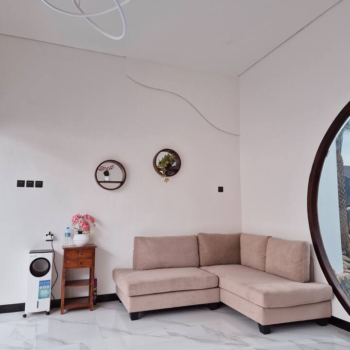 A Modern, Minimalist With A Private Atmosphere - South Kalimantan