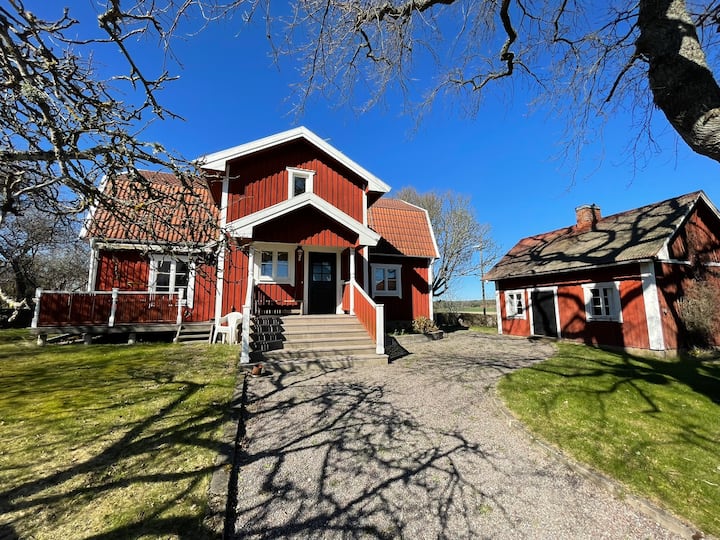 Modern Villa I Mysig Bullerby - Bålsta