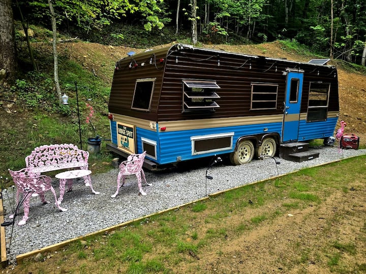 Off-grid Camper, Wv Animal Farm - Charleston, WV