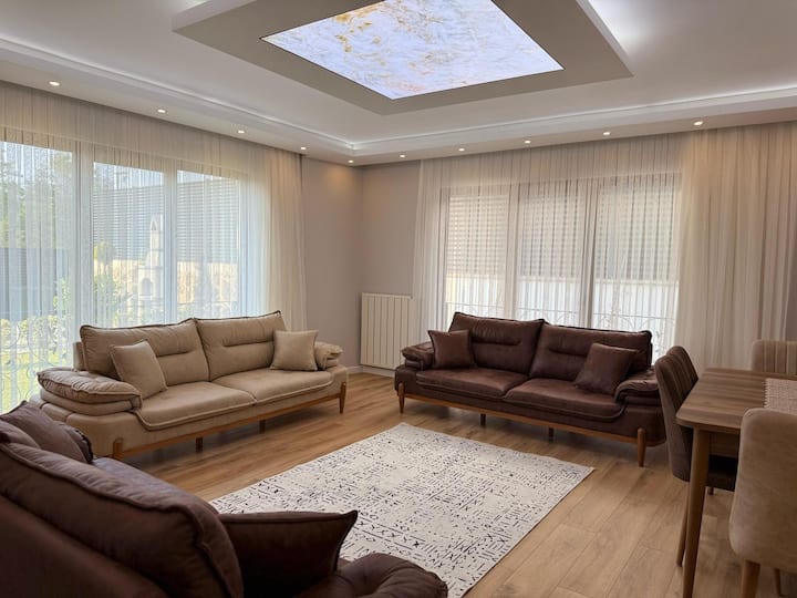 Sapanca Günlük Kiralık Isıtmalı Havuzlu Villa - Sakarya