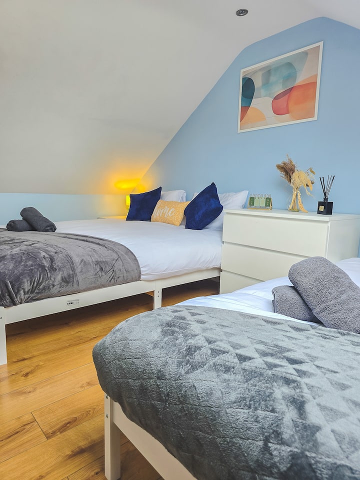Spacious 3br Flat - Heart Of Leigh Dining Scene - Southend-on-Sea