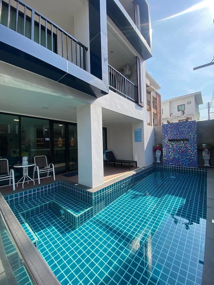 Fern Boutique Hotel  Single Bed - Sattahip
