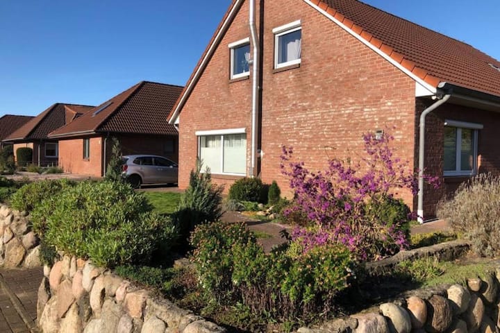 Ferienwohnung Mit Sauna Und Garten - Husum