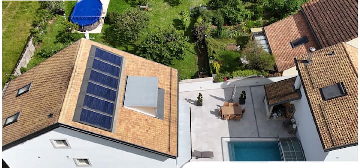 Large House With Outdoor Pool By The Bus And Train - Lac Léman
