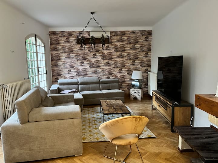 Villa Piscine Entre Aix & Marseille, 4 Ch + Studio - Bouc-Bel-Air