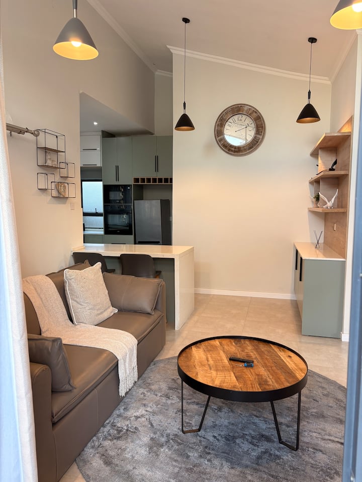 Canvas Loft 3 - Zimbabwe