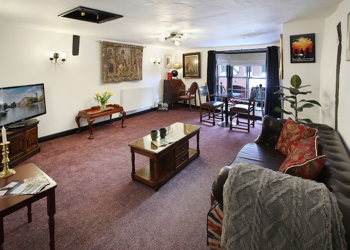 The Bard's Birthplace Suite No.1 - Stratford-upon-Avon