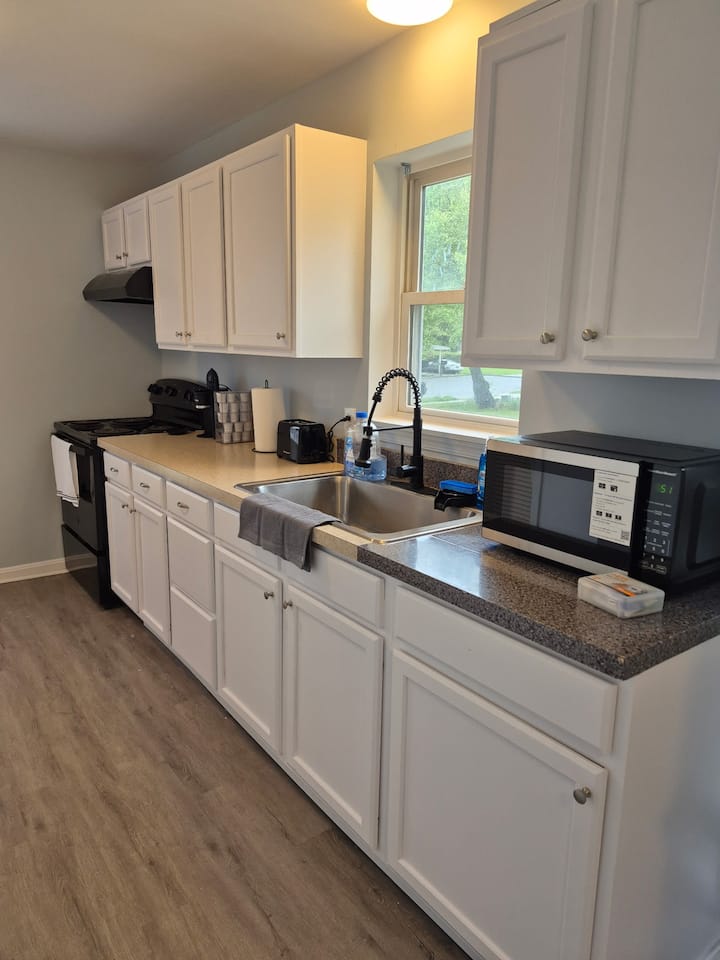 Entire Home In Dover, De/close To Raceway/casino - Dover, DE