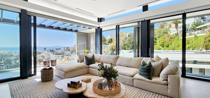 The Bay Villa
Bantry Bay, Cape Town - Camps Bay
