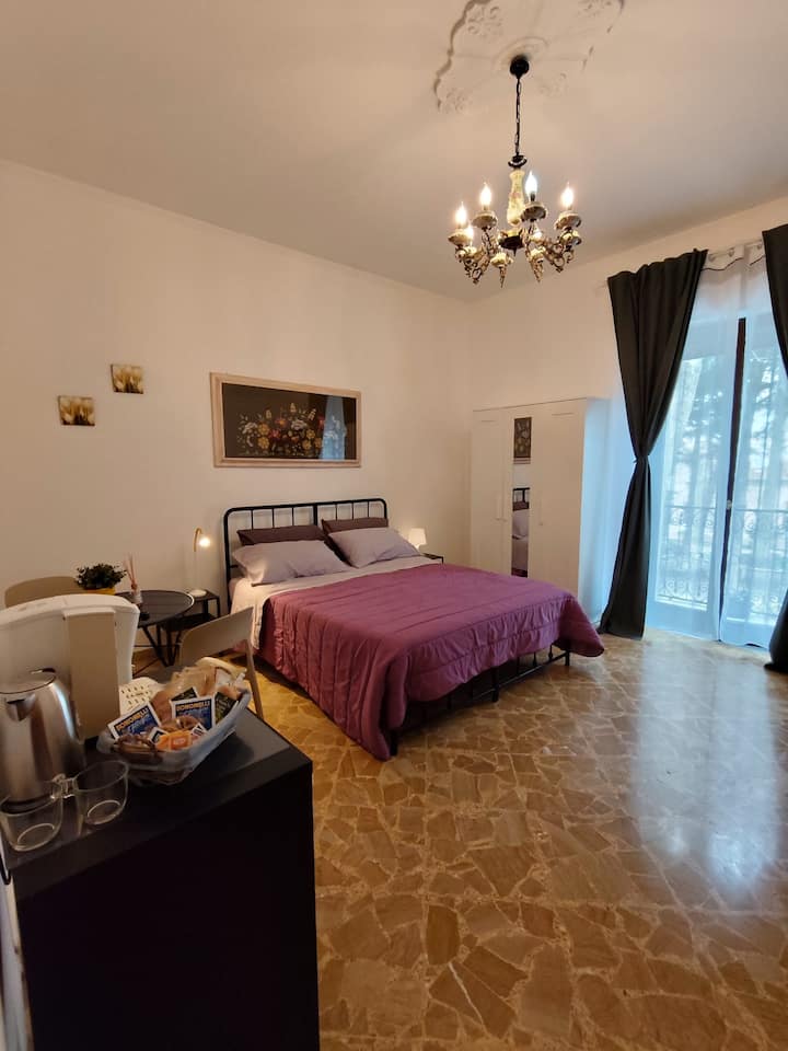 Camere Luminose Con Vista Sulla Piazza • - Avellino