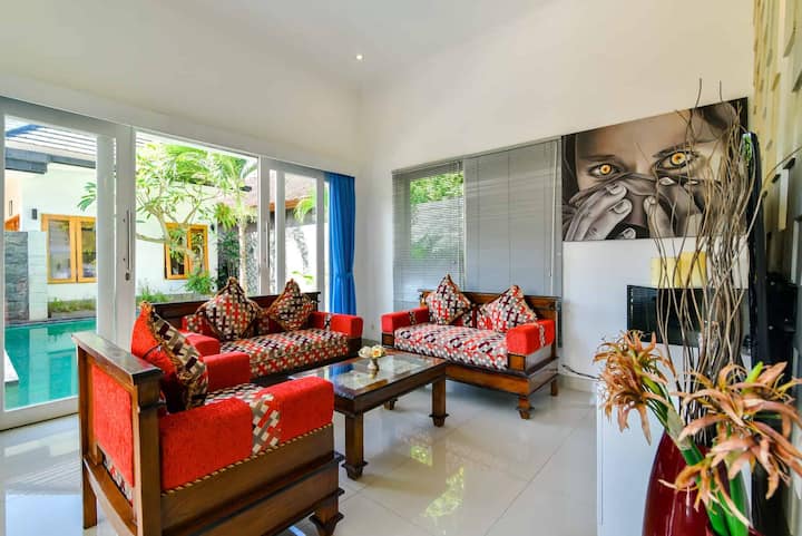 Lovina 3br Luxury Villa | Pool, Garden & Breakfast - Bali