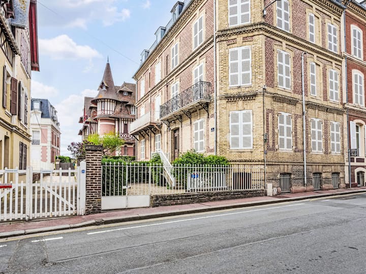 La Chapelle By Interhome - Trouville-sur-Mer