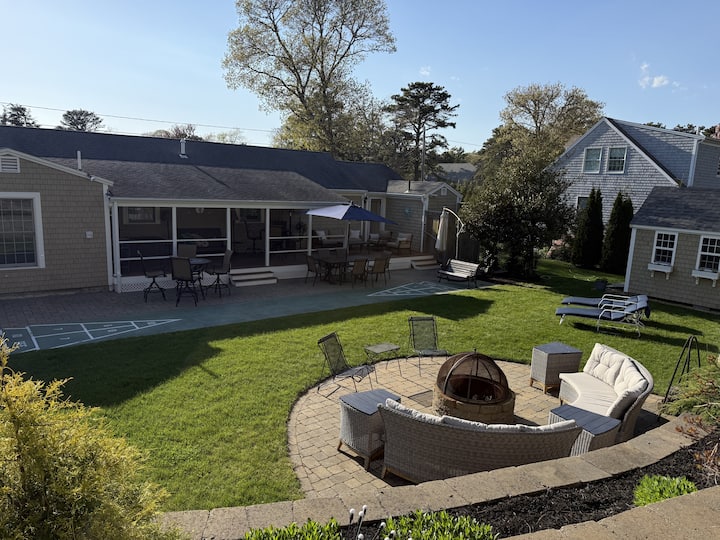 Walk To Beach! Shuffleboard, Fire Pit, & A/c - South Yarmouth, MA