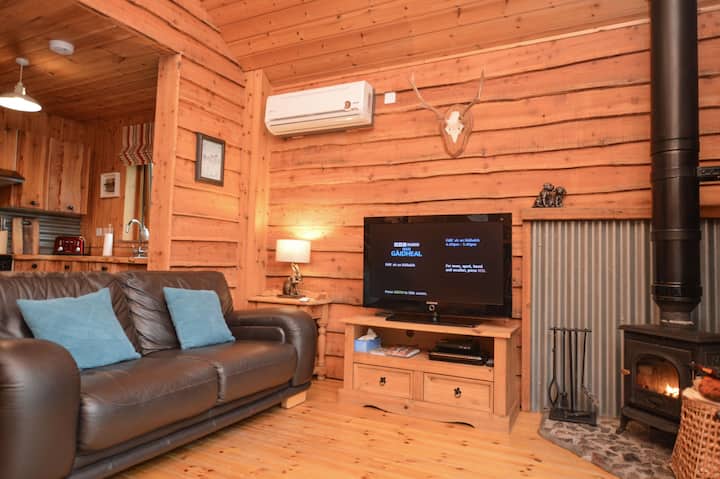 Rowan Log Cabin - Loch Awe