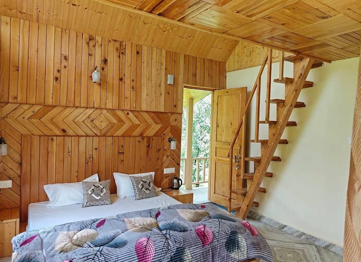 Luxury Wooden Duplex Cabin | 360 Degree Views - Jibhi