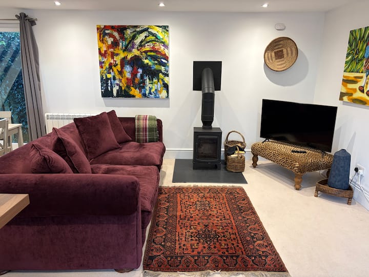 A Country Escape (Newly Added!) - Hertford Castle